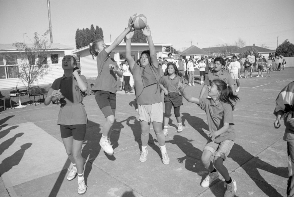 Netball Game, Raupunga Bilingual School versus Maraenui School - MTG ...